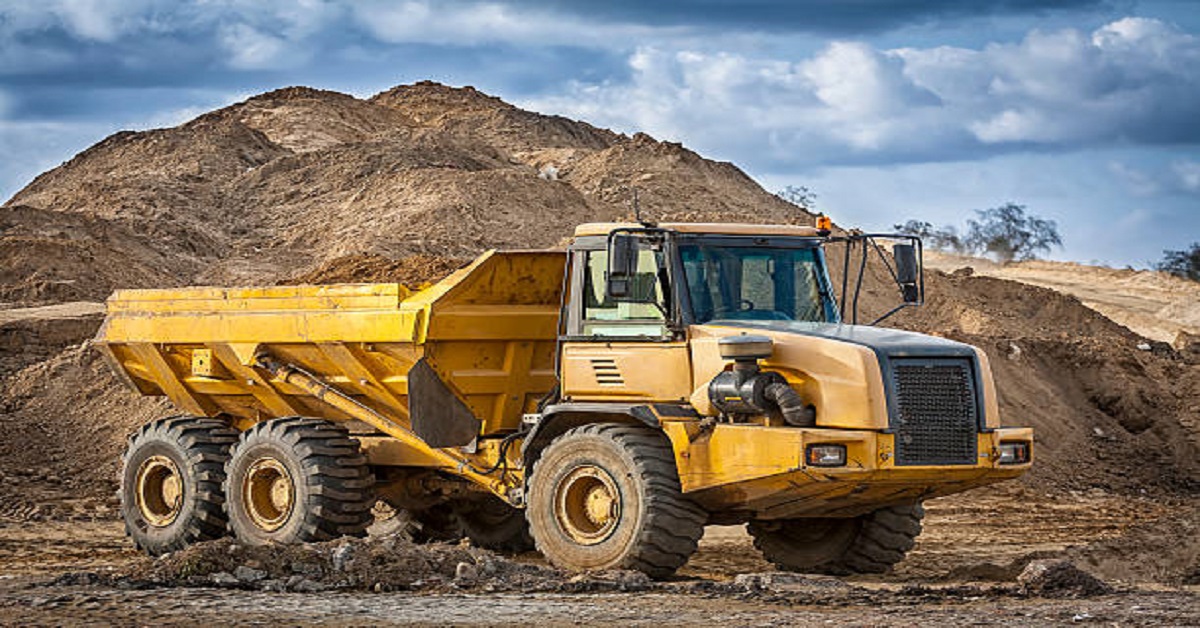 Construction Dump Trucks - Interstate Heavy Equipment