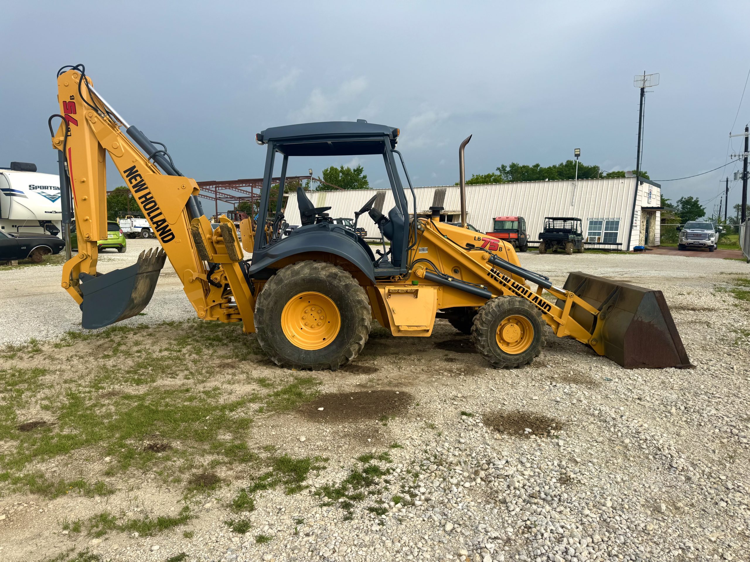 Loaders - Interstate Heavy Equipment